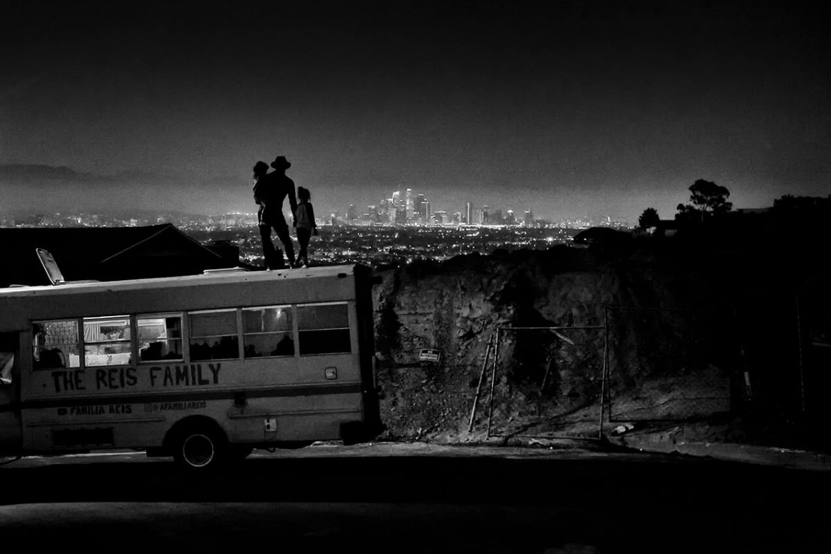 Winners 2020 - Night Life - Life Framer